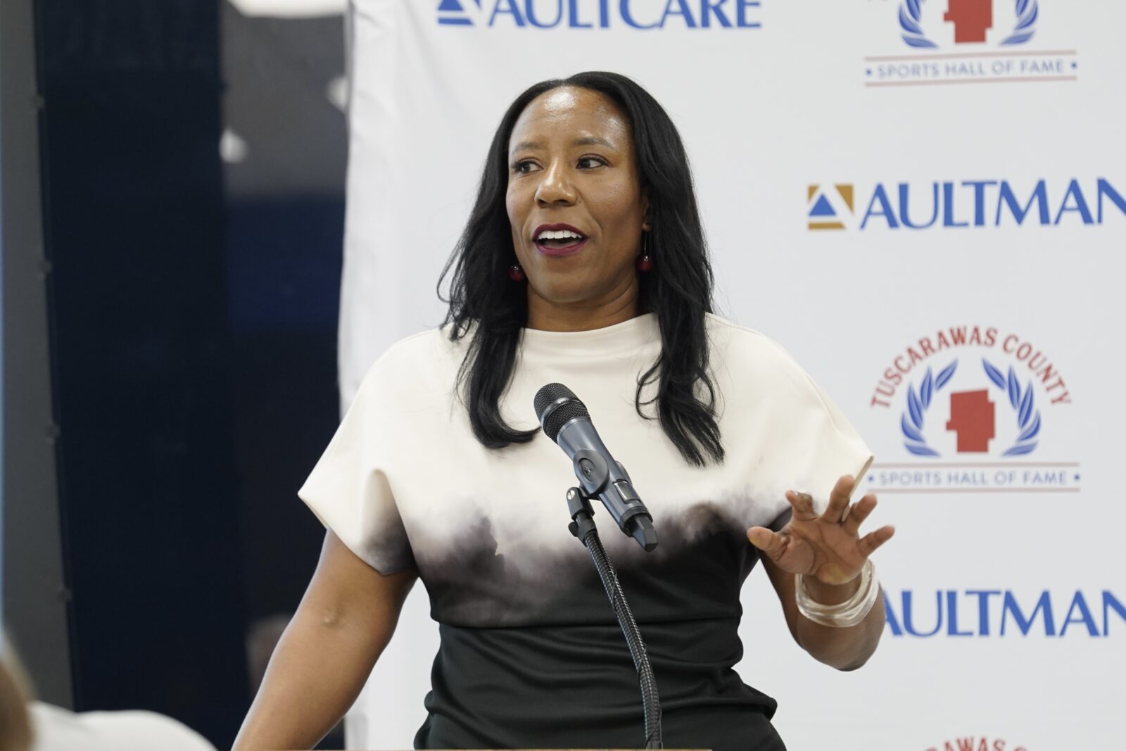 Photo Gallery: 2024 Tuscarawas County Sports Hall of Fame Induction ...